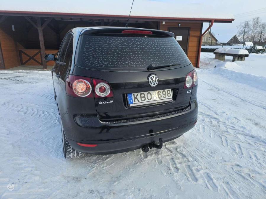 Black Volkswagen Golf Plus 2006 in Jurbarkas, with an engine capacity of 1.90 L and mileage of 290 thousand km for 2450 €, photo 5 on AUTOMOTO.COM.LV