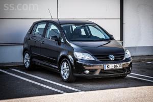 Melns Volkswagen Golf Plus 2006 Rīga, ar dzinēja tilpumu 1.60 L un nobraukumu 0 tūkst. km par 4990 €, foto 4 vietnē AUTOMOTO.COM.LV