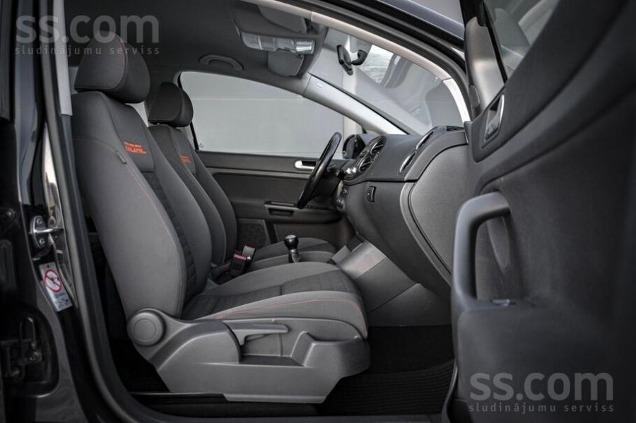 Melns Volkswagen Golf Plus 2006 Rīga, ar dzinēja tilpumu 1.60 L un nobraukumu 0 tūkst. km par 4990 €, foto 12 vietnē AUTOMOTO.COM.LV