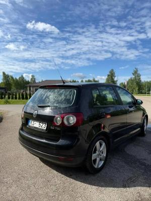 Melns Volkswagen Golf Plus 2006 Rīga, ar dzinēja tilpumu 2.00 L un nobraukumu 260 tūkst. km par 2100 €, foto 6 vietnē AUTOMOTO.COM.LV