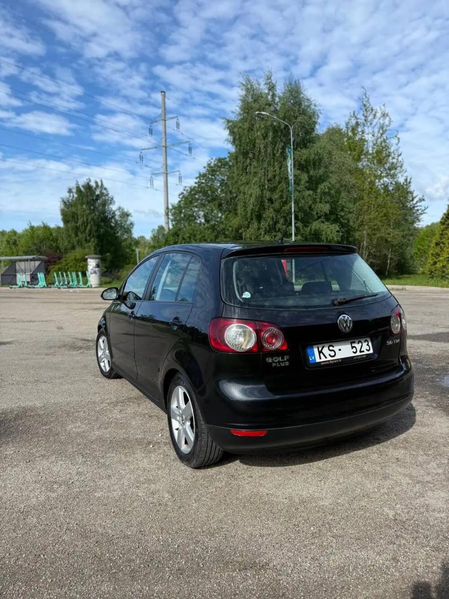 Melns Volkswagen Golf Plus 2006 Rīga, ar dzinēja tilpumu 2.00 L un nobraukumu 260 tūkst. km par 2100 €, foto 7 vietnē AUTOMOTO.COM.LV