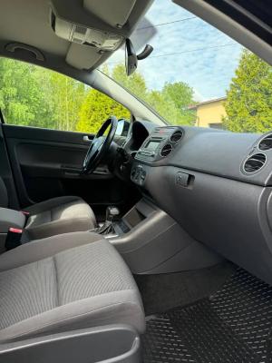 Melns Volkswagen Golf Plus 2006 Rīga, ar dzinēja tilpumu 2.00 L un nobraukumu 260 tūkst. km par 2100 €, foto 13 vietnē AUTOMOTO.COM.LV