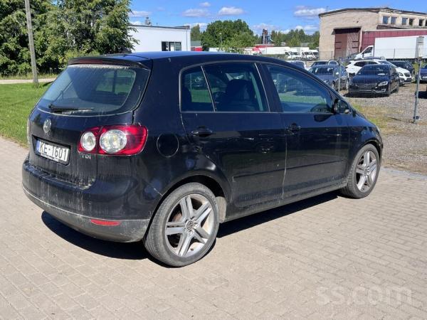 Black Volkswagen Golf Plus 2006 in Limbazi, with an engine capacity of 1.90 L and mileage of 589 thousand km for 750 €, photo 4 on AUTOMOTO.COM.LV