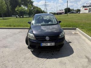 Black Volkswagen Golf Plus 2006 in Vilnius, with an engine capacity of 1.90 L and mileage of 245 thousand km for 800 €, photo 3 on AUTOMOTO.COM.LV