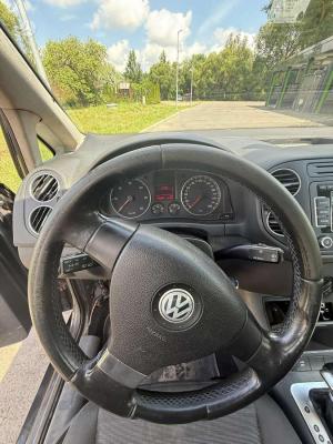 Black Volkswagen Golf Plus 2006 in Vilnius, with an engine capacity of 1.90 L and mileage of 245 thousand km for 800 €, photo 12 on AUTOMOTO.COM.LV