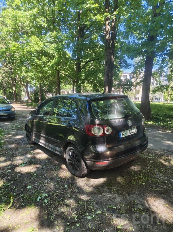 Melns Volkswagen Golf Plus 2006 Rīga, ar dzinēja tilpumu 2.00 L un nobraukumu 379 tūkst. km par 550 €, foto 2 vietnē AUTOMOTO.COM.LV