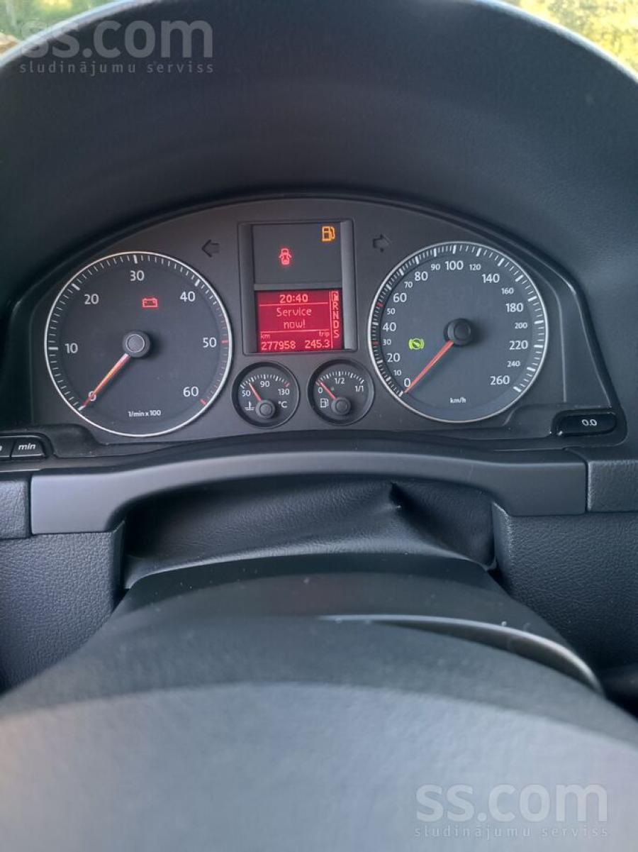 Melns Volkswagen Golf Plus 2006 Rēzekne, ar dzinēja tilpumu 1.90 L un nobraukumu 278 tūkst. km par 2999 €, foto 6 vietnē AUTOMOTO.COM.LV