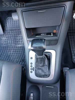 Melns Volkswagen Golf Plus 2006 Rēzekne, ar dzinēja tilpumu 1.90 L un nobraukumu 278 tūkst. km par 2999 €, foto 7 vietnē AUTOMOTO.COM.LV