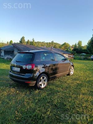 Melns Volkswagen Golf Plus 2006 Rēzekne, ar dzinēja tilpumu 1.90 L un nobraukumu 278 tūkst. km par 2999 €, foto 13 vietnē AUTOMOTO.COM.LV