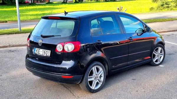 Melns Volkswagen Golf Plus 2006 Cēsis, ar dzinēja tilpumu 1.90 L un nobraukumu 308 tūkst. km par 2200 €, foto 6 vietnē AUTOMOTO.COM.LV