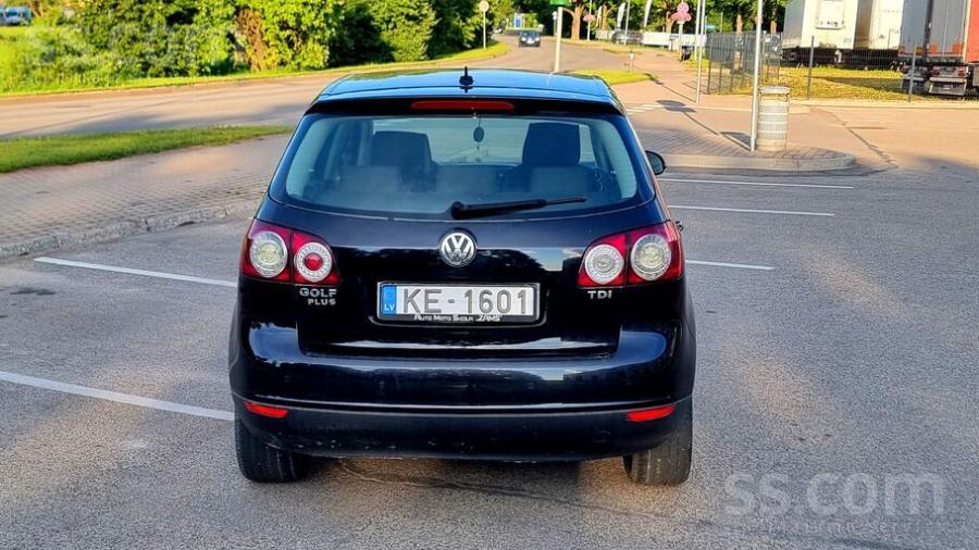 Melns Volkswagen Golf Plus 2006 Cēsis, ar dzinēja tilpumu 1.90 L un nobraukumu 308 tūkst. km par 2200 €, foto 8 vietnē AUTOMOTO.COM.LV