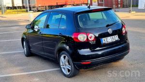 Melns Volkswagen Golf Plus 2006 Cēsis, ar dzinēja tilpumu 1.90 L un nobraukumu 308 tūkst. km par 2200 €, foto 9 vietnē AUTOMOTO.COM.LV