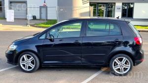 Melns Volkswagen Golf Plus 2006 Cēsis, ar dzinēja tilpumu 1.90 L un nobraukumu 308 tūkst. km par 2200 €, foto 10 vietnē AUTOMOTO.COM.LV