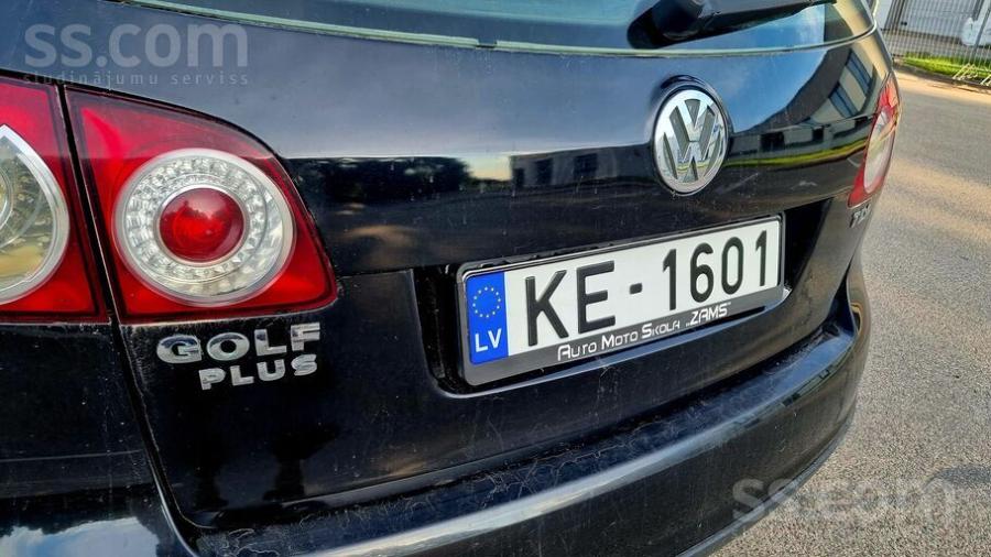 Melns Volkswagen Golf Plus 2006 Cēsis, ar dzinēja tilpumu 1.90 L un nobraukumu 308 tūkst. km par 2200 €, foto 14 vietnē AUTOMOTO.COM.LV