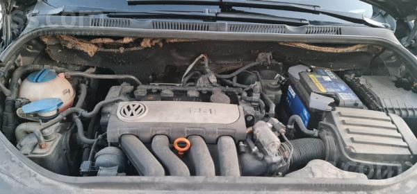 Black Volkswagen Golf Plus 2006 in Ventspils, with an engine capacity of 2.00 L and mileage of 294 thousand km for 550 €, photo 5 on AUTOMOTO.COM.LV