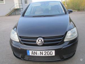 Black Volkswagen Golf Plus 2006 in Kelme, with an engine capacity of 1.97 L and mileage of 267 thousand km for 1950 €, photo 3 on AUTOMOTO.COM.LV