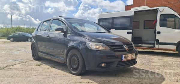 Melns Volkswagen Golf Plus 2006 Ventspils, ar dzinēja tilpumu 2.00 L un nobraukumu 293 tūkst. km par 395 €, foto 2 vietnē AUTOMOTO.COM.LV