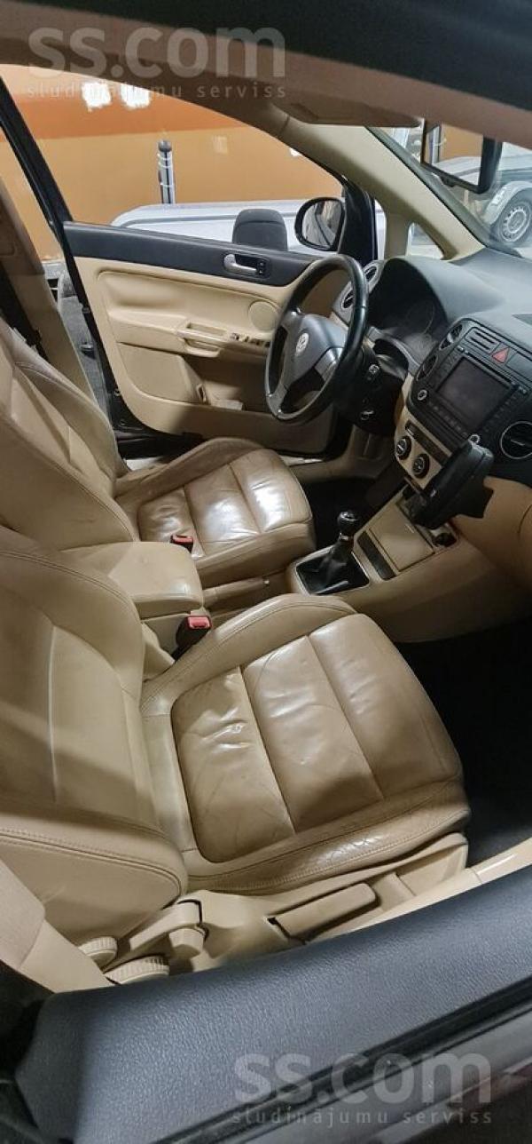 Melns Volkswagen Golf Plus 2006 Ventspils, ar dzinēja tilpumu 2.00 L un nobraukumu 293 tūkst. km par 395 €, foto 9 vietnē AUTOMOTO.COM.LV
