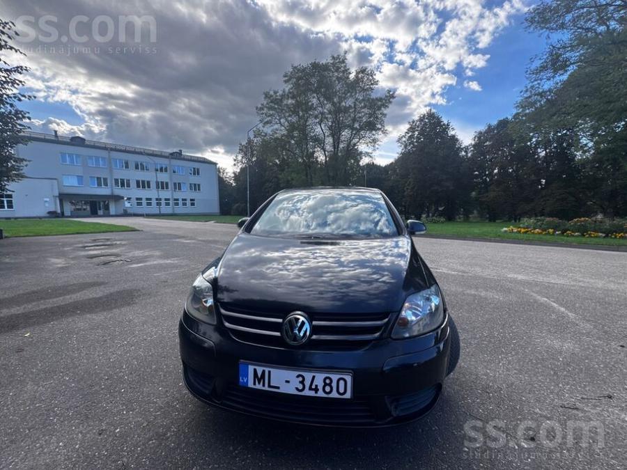 Melns Volkswagen Golf Plus 2006 Daugavpils, ar dzinēja tilpumu 1.90 L un nobraukumu 288 tūkst. km par 2200 €, foto 6 vietnē AUTOMOTO.COM.LV