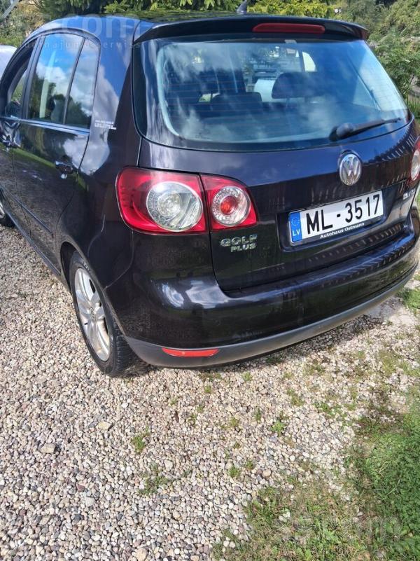 Melns Volkswagen Golf Plus 2006 Rīga, ar dzinēja tilpumu 1.60 L un nobraukumu 211 tūkst. km par 1600 €, foto 3 vietnē AUTOMOTO.COM.LV