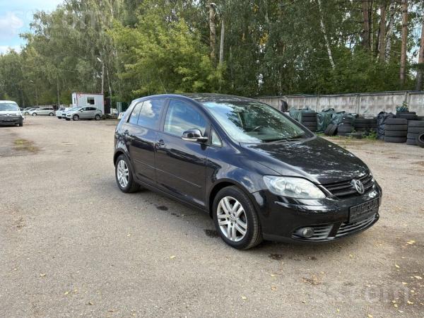 Фольксваген Гольф Плюс 2006 в Рига на AUTOMOTO.COM.LV Черный Фольксваген Гольф Плюс 2006 в Рига, объемом двигателя 1.90 л и пробегом 0 тыс. км за 2950 €, фото 3 на AUTOMOTO.COM.LV