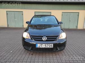 Black Volkswagen Golf Plus 2007 in Ventspils, with an engine capacity of 2.00 L and mileage of 315 thousand km for 1600 €, photo 2 on AUTOMOTO.COM.LV