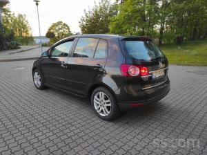 Black Volkswagen Golf Plus 2007 in Ventspils, with an engine capacity of 2.00 L and mileage of 315 thousand km for 1600 €, photo 5 on AUTOMOTO.COM.LV