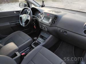 Black Volkswagen Golf Plus 2007 in Ventspils, with an engine capacity of 2.00 L and mileage of 315 thousand km for 1600 €, photo 6 on AUTOMOTO.COM.LV