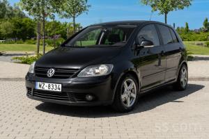 Black Volkswagen Golf Plus 2007 in Jelgava, with an engine capacity of 1.40 L and mileage of 280 thousand km for 1990 €, photo 3 on AUTOMOTO.COM.LV