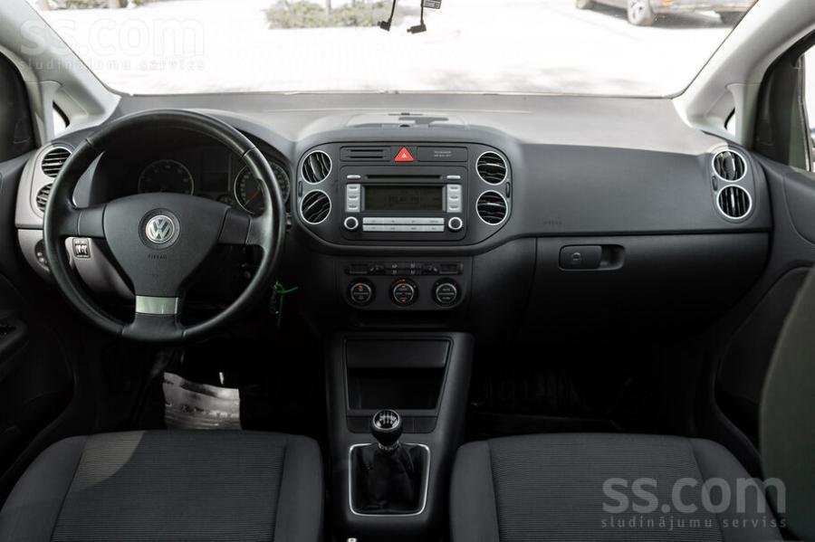 Black Volkswagen Golf Plus 2007 in Jelgava, with an engine capacity of 1.40 L and mileage of 280 thousand km for 1990 €, photo 9 on AUTOMOTO.COM.LV