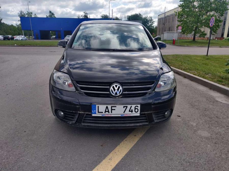 Black Volkswagen Golf Plus 2007 in Kaunas, with an engine capacity of 1.90 L and mileage of 162 thousand km for 1149 €, photo 2 on AUTOMOTO.COM.LV