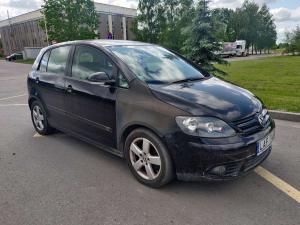 Black Volkswagen Golf Plus 2007 in Kaunas, with an engine capacity of 1.90 L and mileage of 162 thousand km for 1149 €, photo 3 on AUTOMOTO.COM.LV