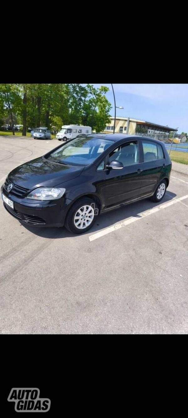 Black Volkswagen Golf Plus 2007 in Palanga, with an engine capacity of 1.40 L and mileage of 220 thousand km for 2500 €, photo 2 on AUTOMOTO.COM.LV