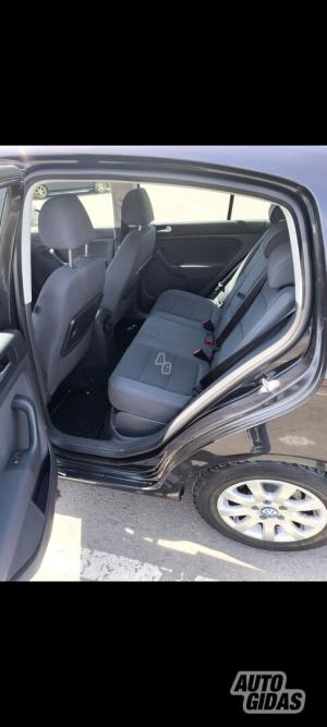 Black Volkswagen Golf Plus 2007 in Palanga, with an engine capacity of 1.40 L and mileage of 220 thousand km for 2500 €, photo 12 on AUTOMOTO.COM.LV