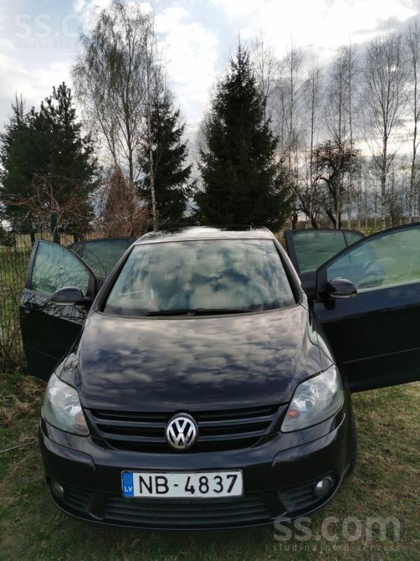 Black Volkswagen Golf Plus 2007 in Daugavpils, with an engine capacity of 1.90 L and mileage of 280 thousand km for 3100 €, photo 2 on AUTOMOTO.COM.LV