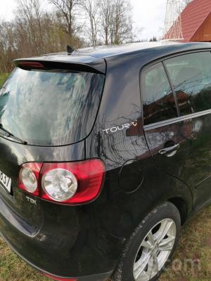 Melns Volkswagen Golf Plus 2007 Daugavpils, ar dzinēja tilpumu 1.90 L un nobraukumu 280 tūkst. km par 3100 €, foto 9 vietnē AUTOMOTO.COM.LV