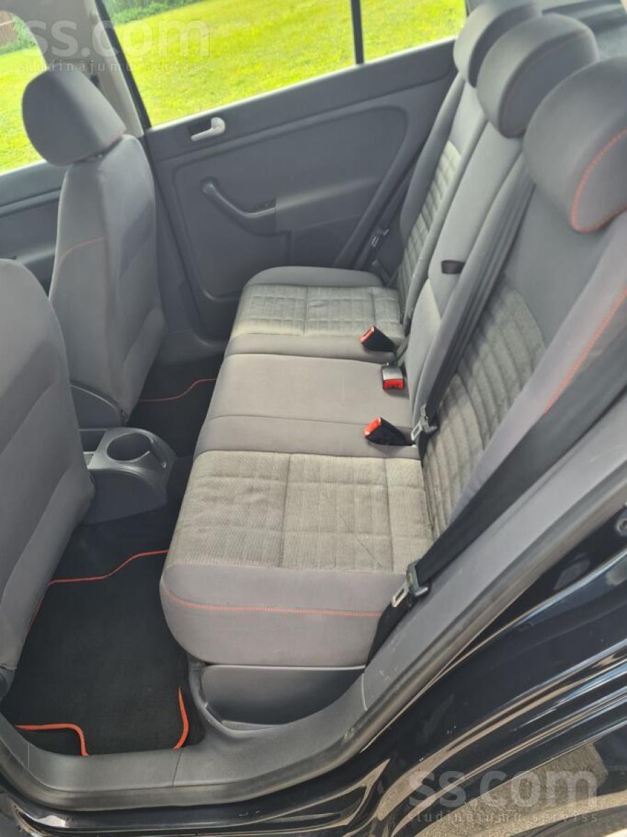 Black Volkswagen Golf Plus 2007 in Ludza, with an engine capacity of 1.90 L and mileage of 0 thousand km for 3850 €, photo 12 on AUTOMOTO.COM.LV