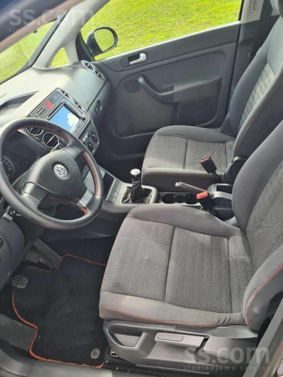 Black Volkswagen Golf Plus 2007 in Ludza, with an engine capacity of 1.90 L and mileage of 0 thousand km for 3850 €, photo 14 on AUTOMOTO.COM.LV