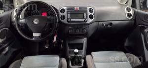 Black Volkswagen Golf Plus 2007 in Valmiera, with an engine capacity of 1.60 L and mileage of 270 thousand km for 2000 €, photo 8 on AUTOMOTO.COM.LV