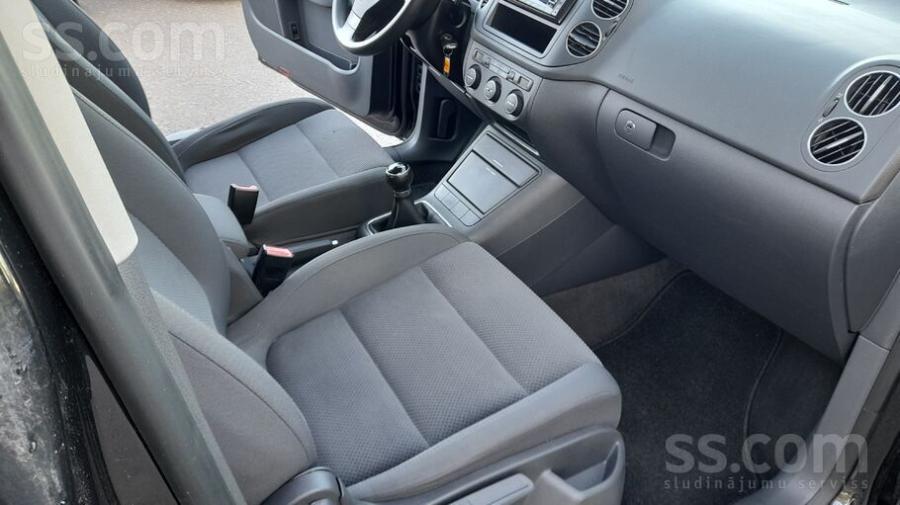 Melns Volkswagen Golf Plus 2007 Rīga, ar dzinēja tilpumu 1.90 L un nobraukumu 220 tūkst. km par 3700 €, foto 22 vietnē AUTOMOTO.COM.LV