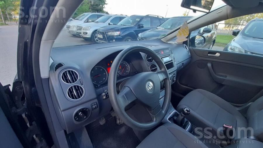 Melns Volkswagen Golf Plus 2007 Rīga, ar dzinēja tilpumu 1.90 L un nobraukumu 220 tūkst. km par 3700 €, foto 11 vietnē AUTOMOTO.COM.LV