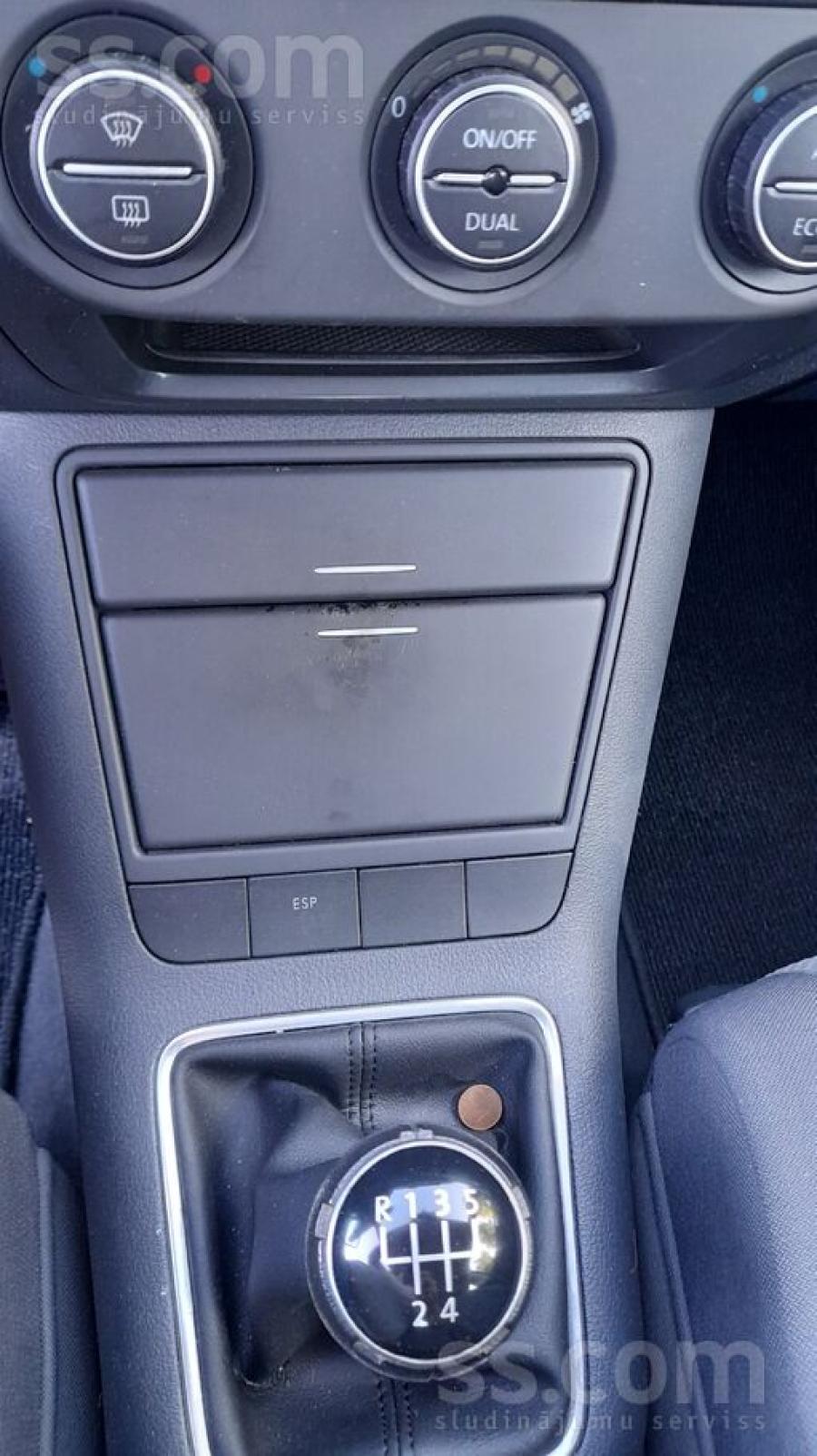 Melns Volkswagen Golf Plus 2007 Rīga, ar dzinēja tilpumu 1.90 L un nobraukumu 220 tūkst. km par 3700 €, foto 18 vietnē AUTOMOTO.COM.LV
