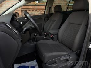 Черный Фольксваген Гольф Плюс 2007 в Цесис, объемом двигателя 1.90 л и пробегом 347 тыс. км за 2990 €, фото 10 на AUTOMOTO.COM.LV