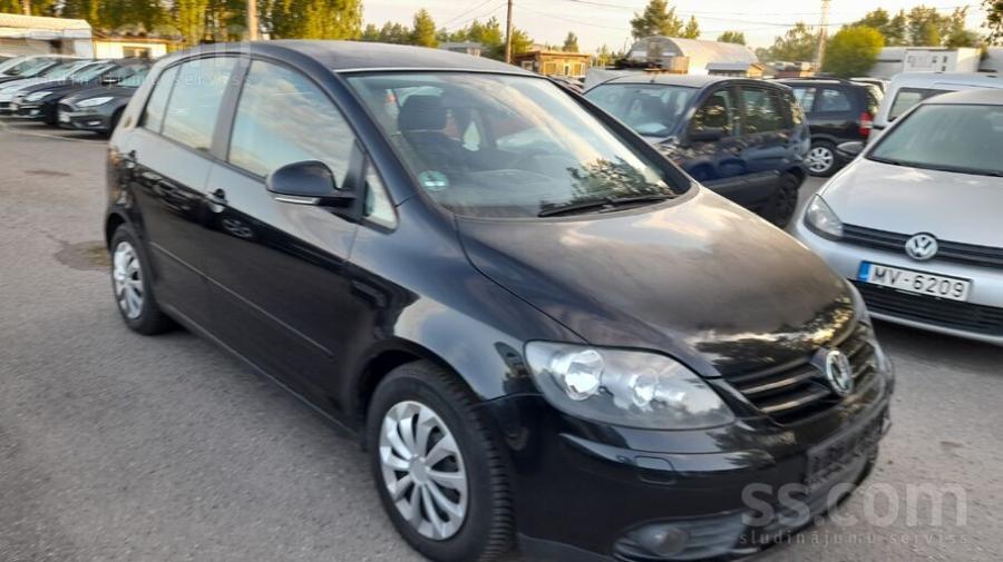 Melns Volkswagen Golf Plus 2007 Rīga, ar dzinēja tilpumu 1.90 L un nobraukumu 220 tūkst. km par 3700 €, foto 4 vietnē AUTOMOTO.COM.LV