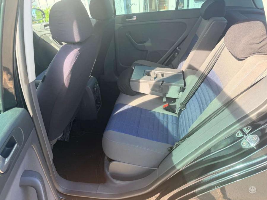 Melns Volkswagen Golf Plus 2007 Klaipėda, ar dzinēja tilpumu 1.90 L un nobraukumu 303 tūkst. km par 1439 €, foto 7 vietnē AUTOMOTO.COM.LV