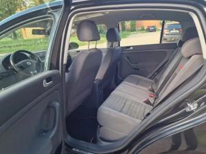 Black Volkswagen Golf Plus 2007 in Grobiņa, with an engine capacity of 1.90 L and mileage of 287 thousand km for 3800 €, photo 18 on AUTOMOTO.COM.LV