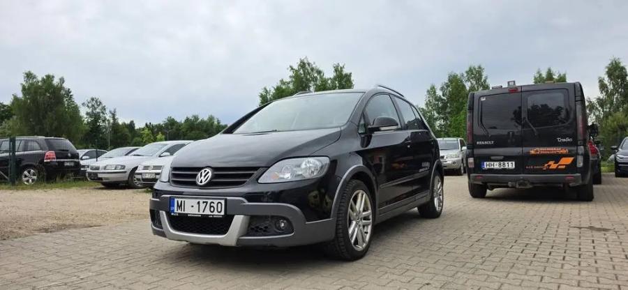 Melns Volkswagen Golf Plus 2007 Valmiera, ar dzinēja tilpumu 1.60 L un nobraukumu 270 tūkst. km par 2000 €, foto 7 vietnē AUTOMOTO.COM.LV