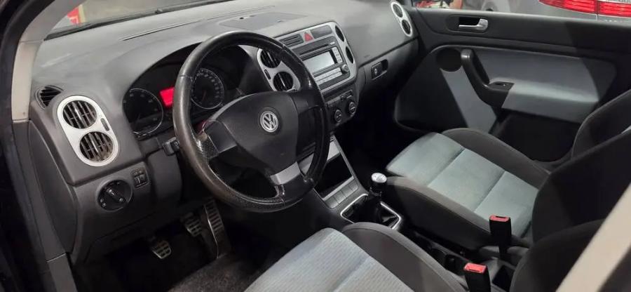 Melns Volkswagen Golf Plus 2007 Valmiera, ar dzinēja tilpumu 1.60 L un nobraukumu 270 tūkst. km par 2000 €, foto 9 vietnē AUTOMOTO.COM.LV