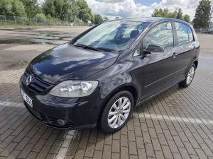 Black Volkswagen Golf Plus 2007 in Marijampole, with an engine capacity of 1.97 L and mileage of 387 thousand km for 1550 €, photo  on AUTOMOTO.COM.LV