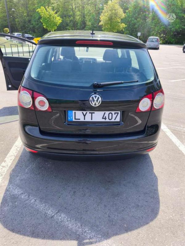Melns Volkswagen Golf Plus 2007 Palanga, ar dzinēja tilpumu 1.39 L un nobraukumu 220 tūkst. km par 2300 €, foto 10 vietnē AUTOMOTO.COM.LV